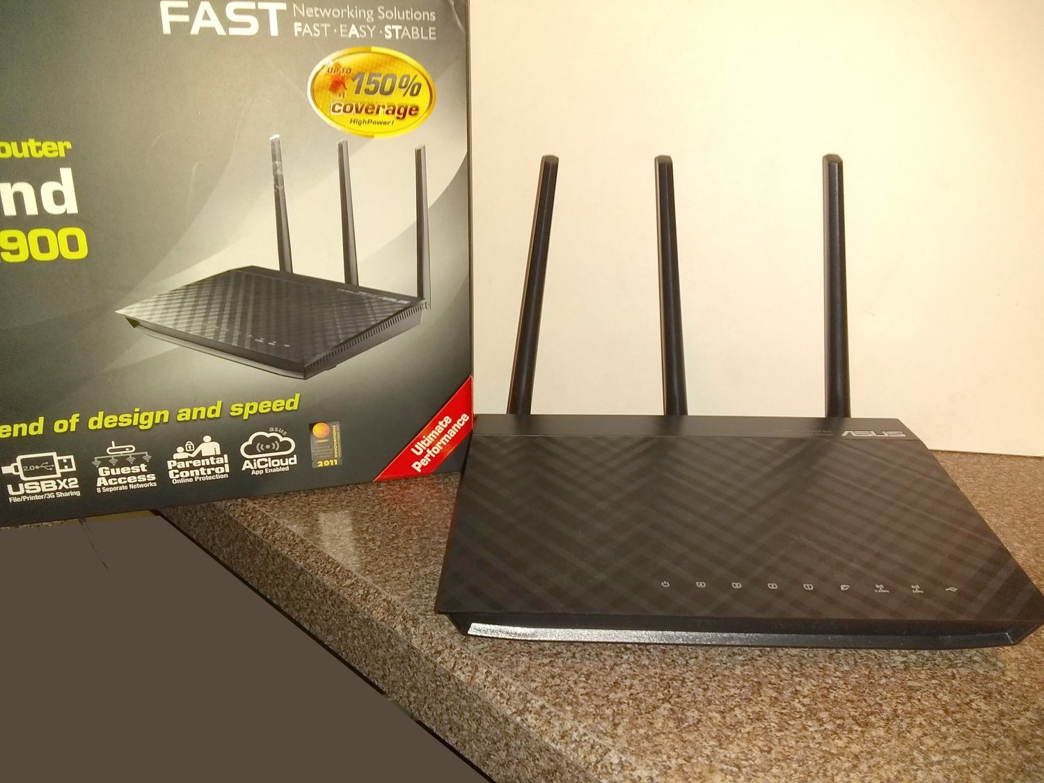 ASUS RT-N66U Dual-Band Wireless-N900 Gigabit Router
