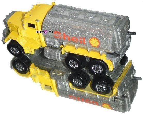 Hot Wheels Diecast Peterbilt Shell Gas Yellow Truck Rig 1979