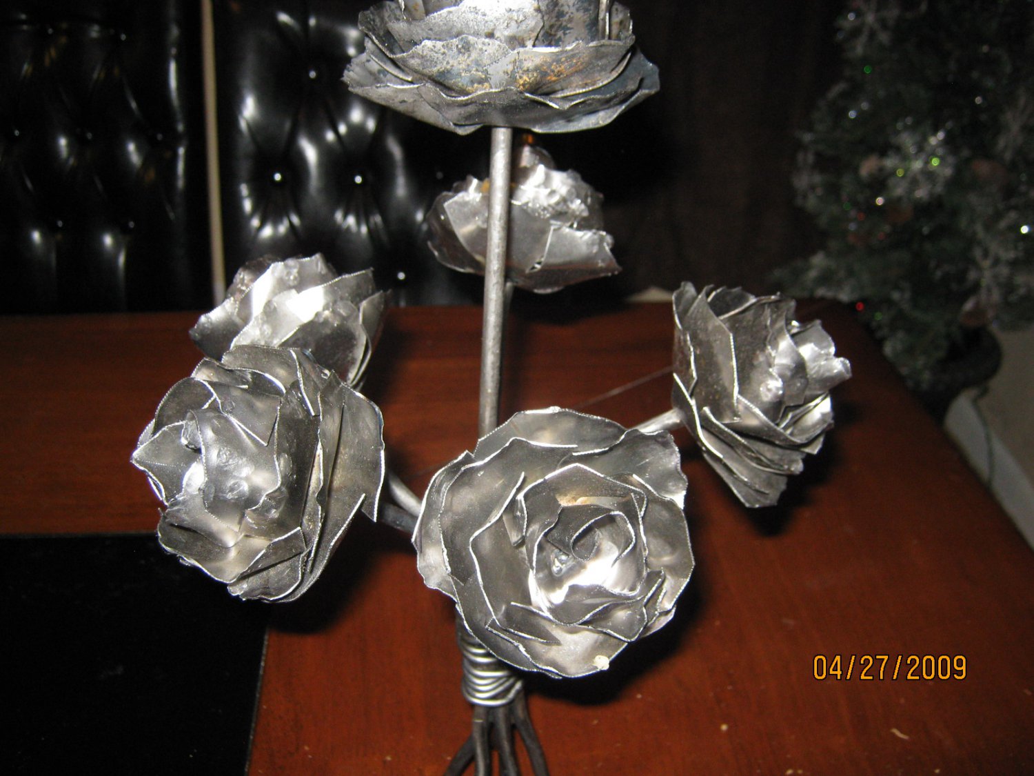 Table centerpiece, Metal roses sculpture, Home decor floral arrangment