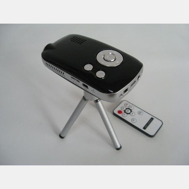 720P Mini Multimedia Projector - VGA USB Micro Projector - Black