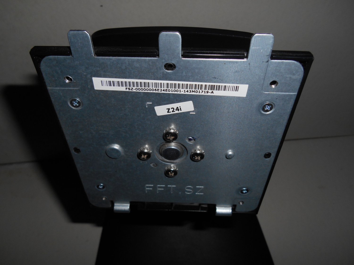 724032-001 HP Z24i 24-inch IPS LED backlit monitor stand