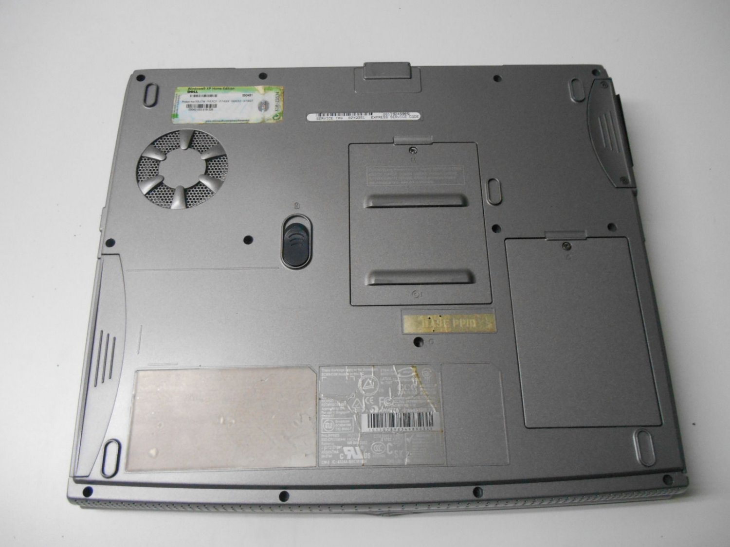 Dell Inspiron 1150 Laptop, 512RAM, NO HDD, Pentium 4 2.66GHz, NO OS, XP COA