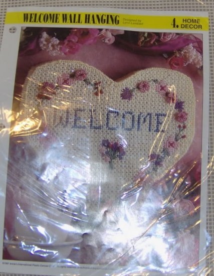 PRETTY WELCOME SIGN-HEART SHAPED-KIT-NEW- LOOK