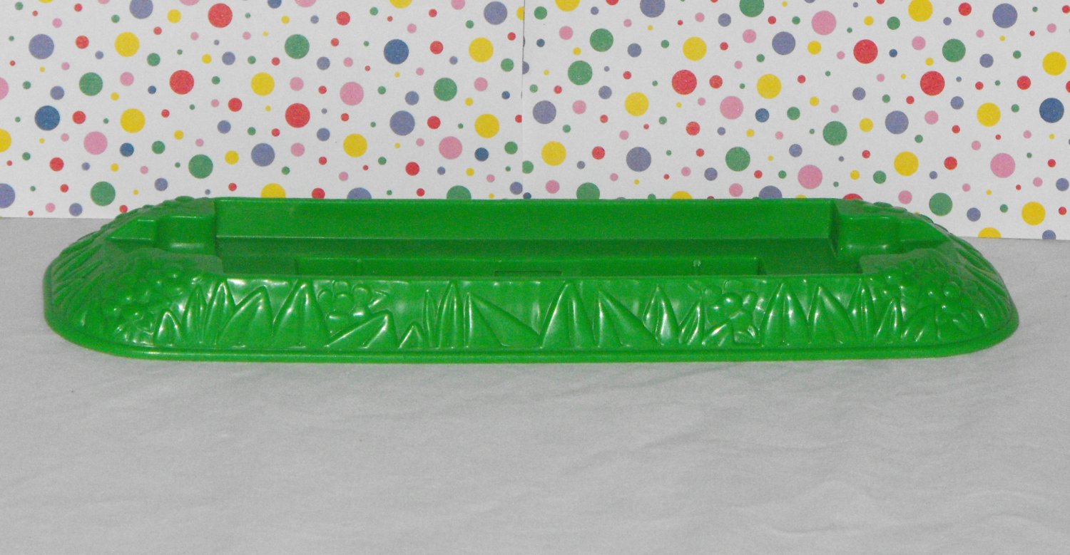 Fisher Price Barnyard Bingo Game Grass Base Barn Stand Part