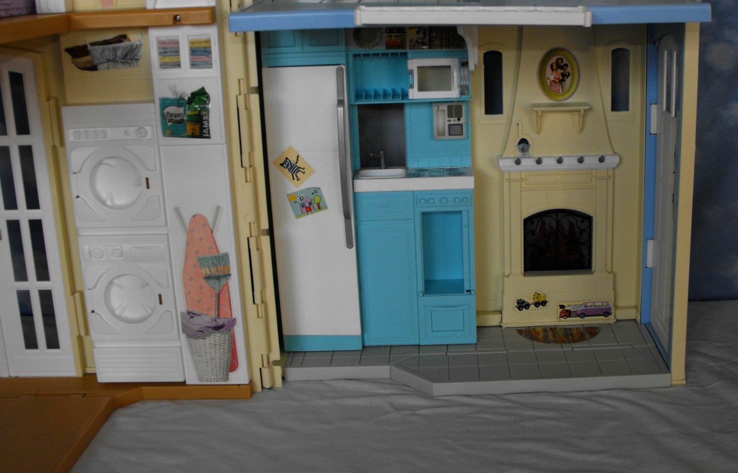 *7/13*SOLD~Barbie Happy Family Sounds Like Home Smart House