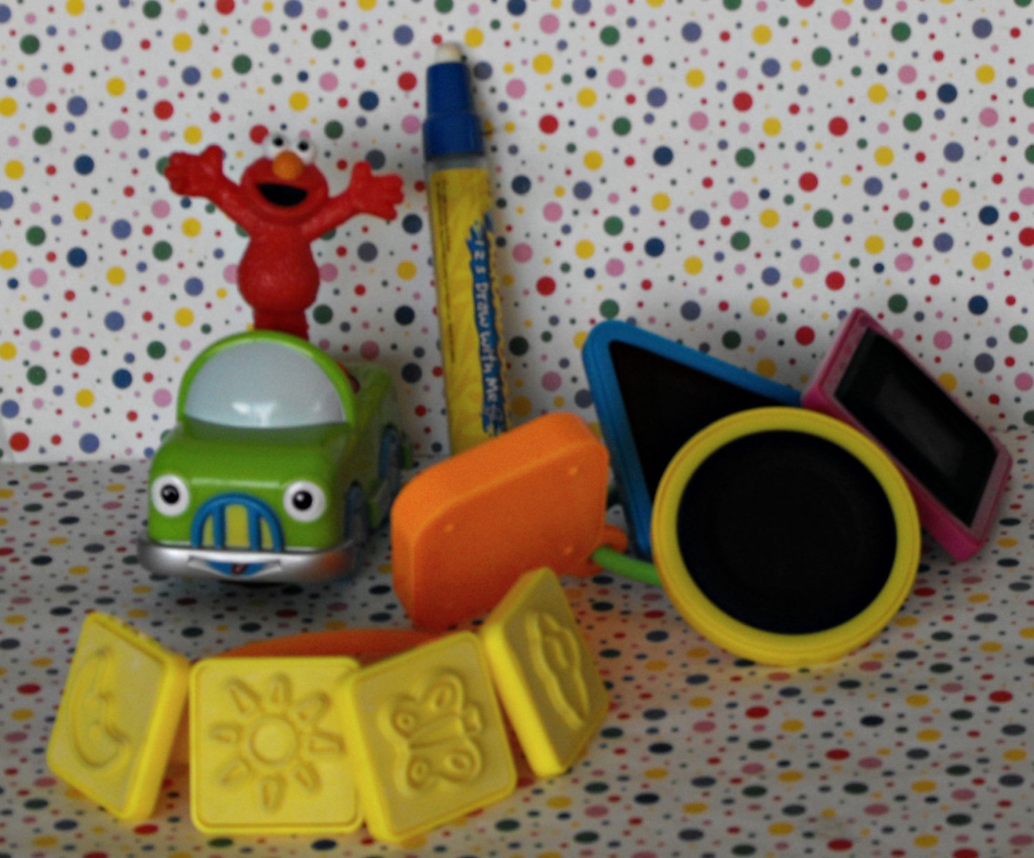 Aqua Doodle Sesame Street Elmo's World Parts Lot