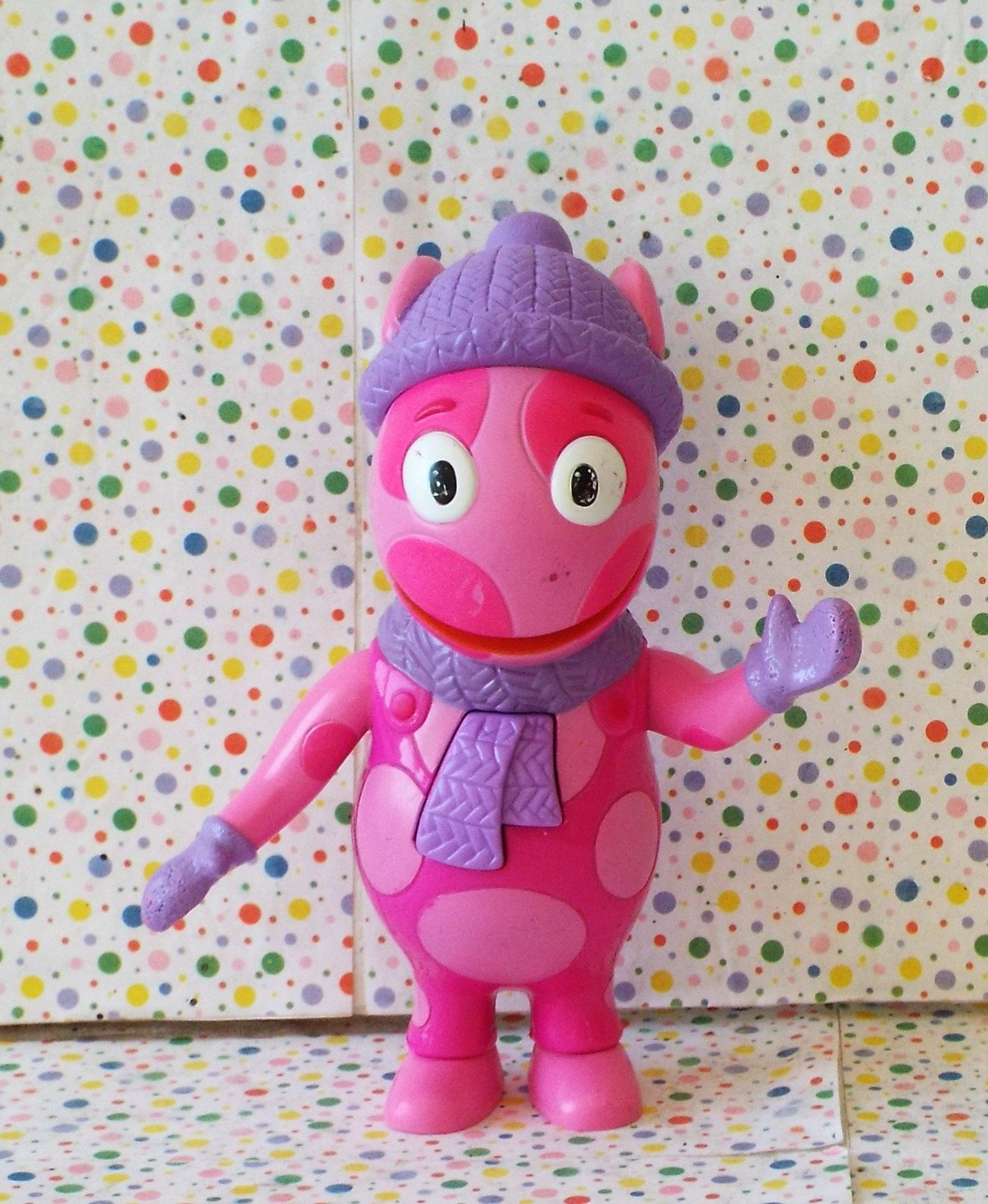 *12/16*SOLD~Fisher Price Snow Going Uniqua Doll