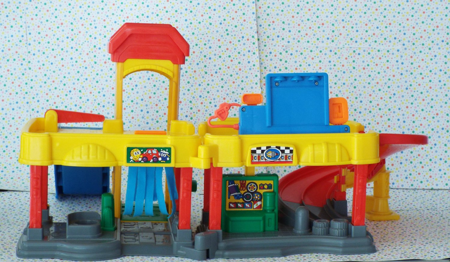 *5/16*SOLD~ Fisher Price Little People Ramps Around Garage