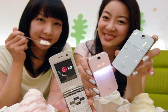 LG KF350 Ice Cream Flip 3MP Camera Cell Phone---pink,blue,white