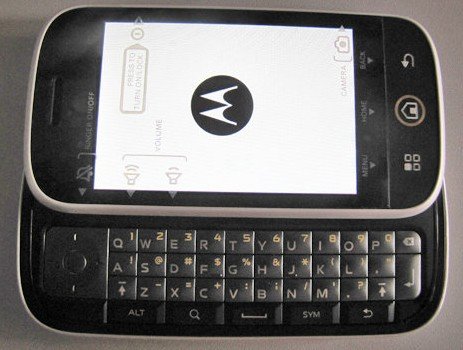 Motorola MB200 CLIQ Motoblur Android T-Mobile Smartphone -----Black,White