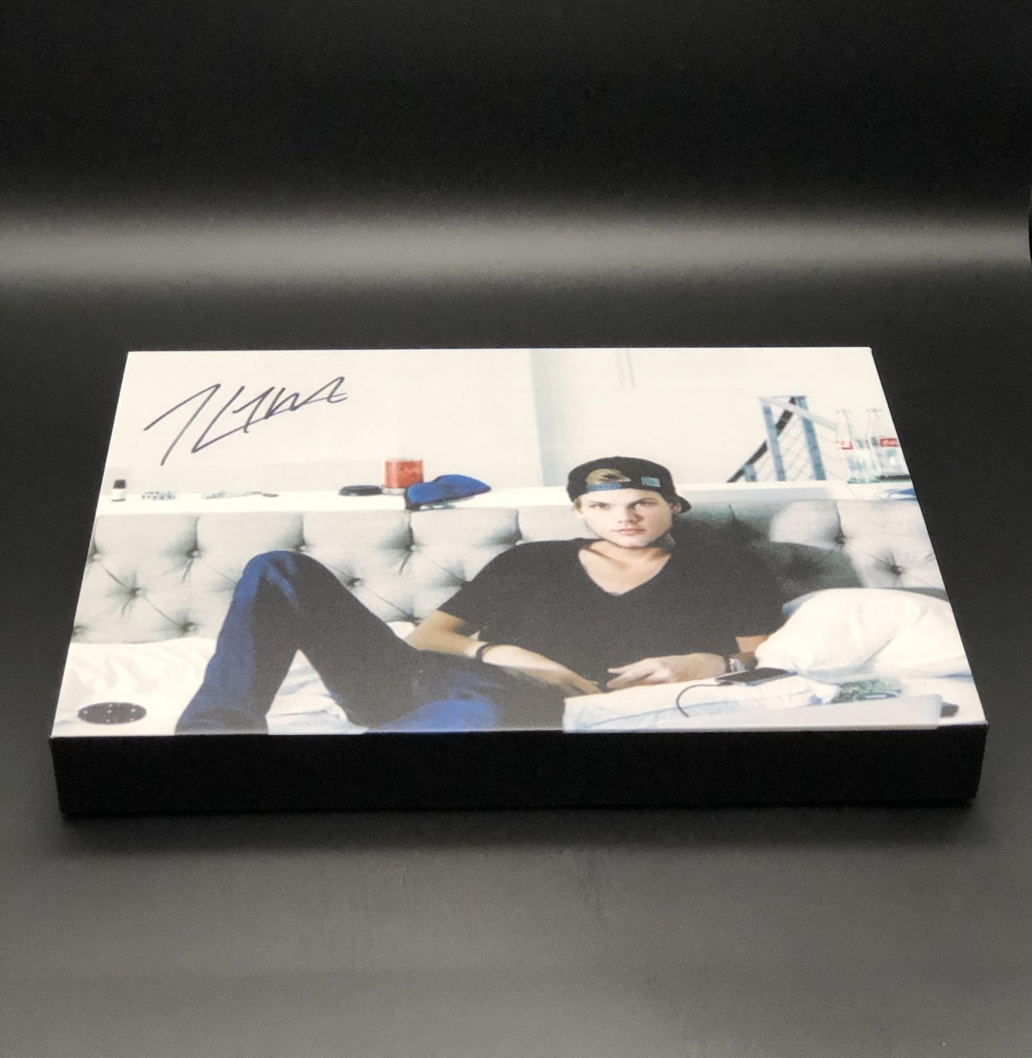 DJ Avicii Facsimile Autograph 11x14 Canvas Print Wall Art
