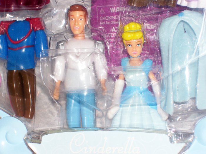 Disney Cinderella and Prince Charming Mini-Princess Play Set