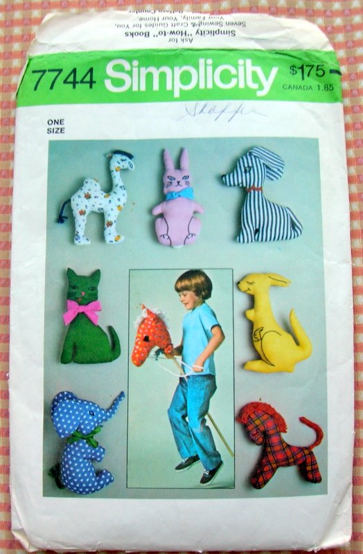 Stuffed Animals Vintage 70s Sewing Pattern Simplicity 7744