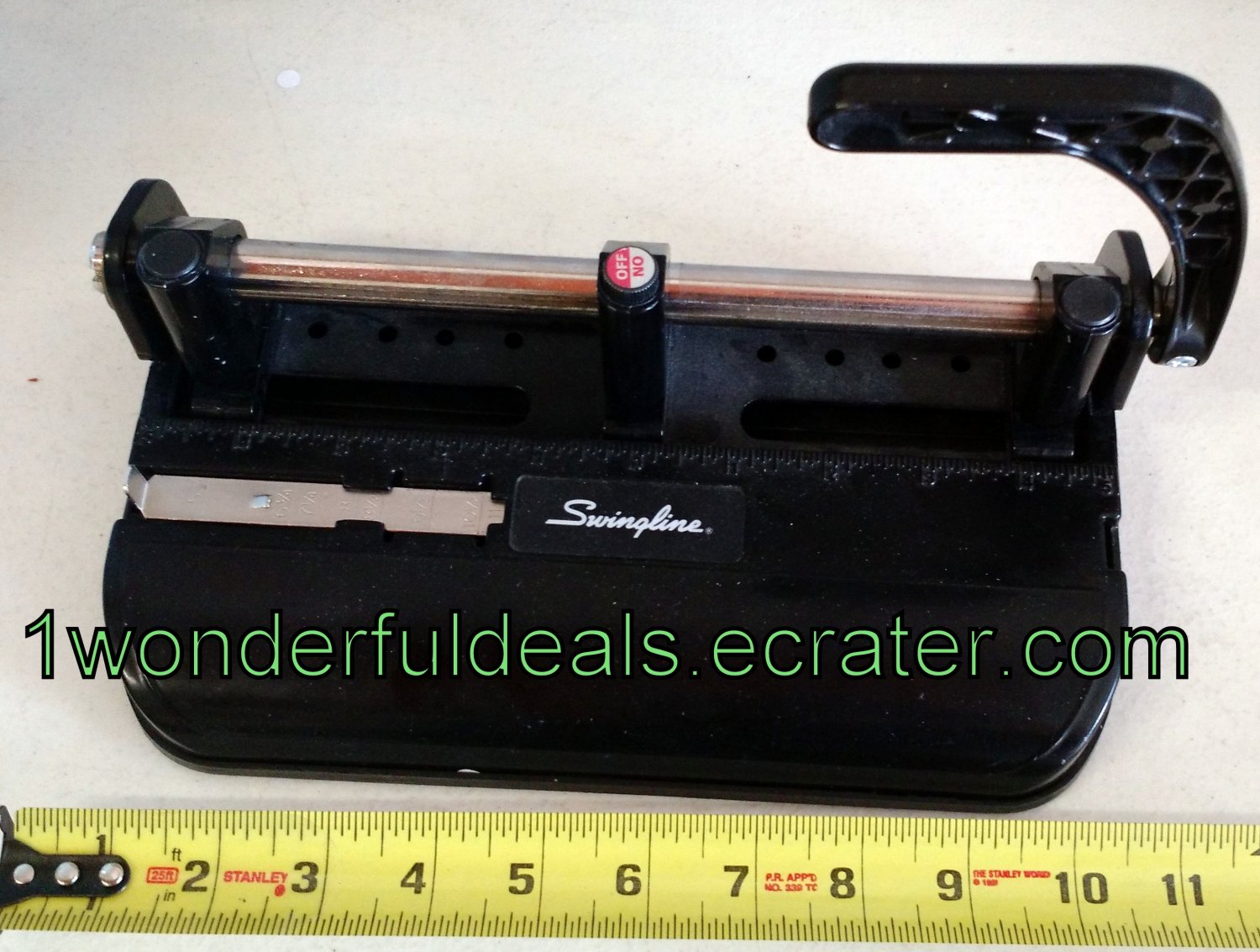 Swingline 40-Sheet Heavy-Duty Lever Action Two to Seven Hole Punch 1132 ...