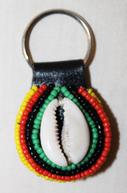 AFRICA MAASAI BEADED KEYCHAIN SHELL - MADE IN KENYA
