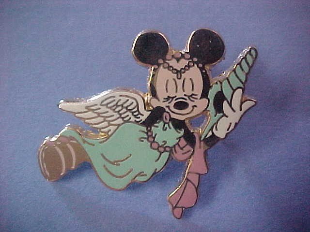 2010 Sleeping Minnie Mouse As An Angel With Wings And A Conch Seashell Disney Pin