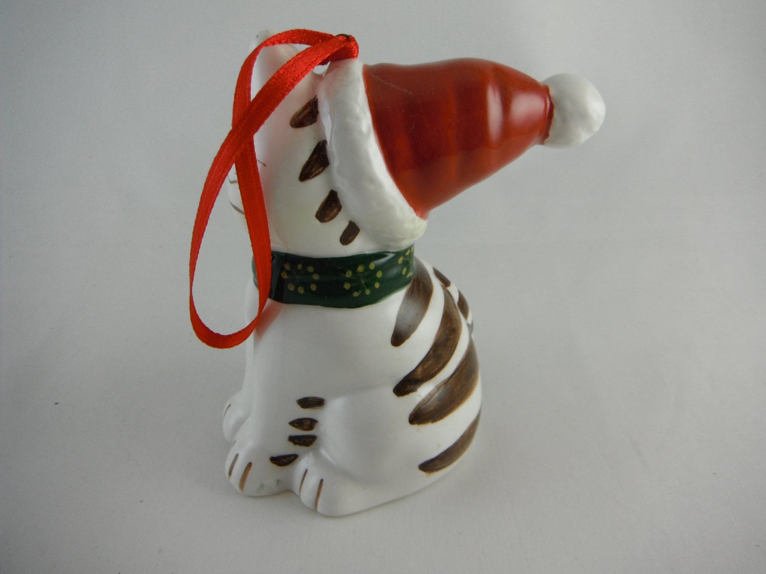 Ceramic Christmas Cat Tree Ornament tblru1