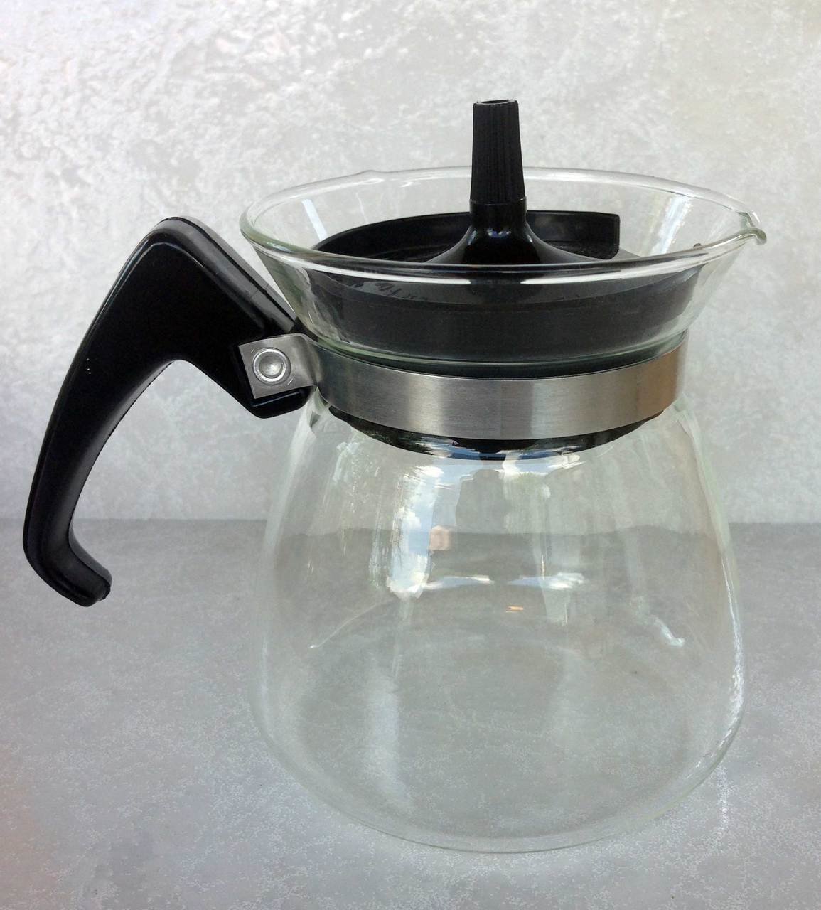 Vintage Pyrex Corning Glass 1 1/2 Cup Mini Carafe #802 with Plastic Lid ...