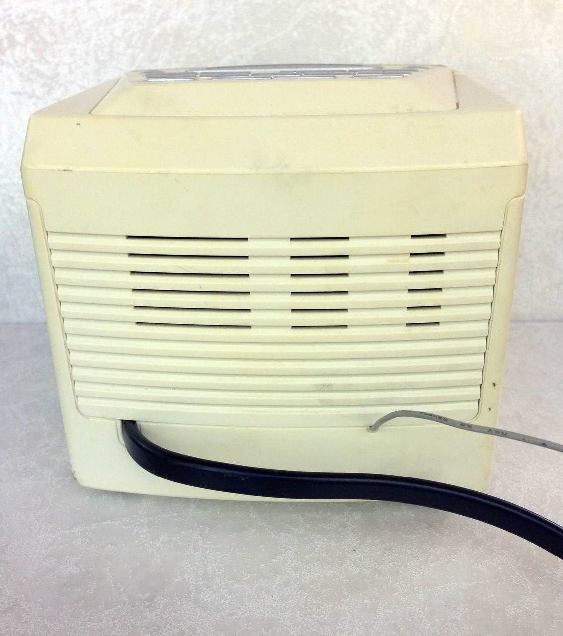 Vintage Sony DREAM MACHINE Cube FM/AM LiV Clock Radio ICF-C143