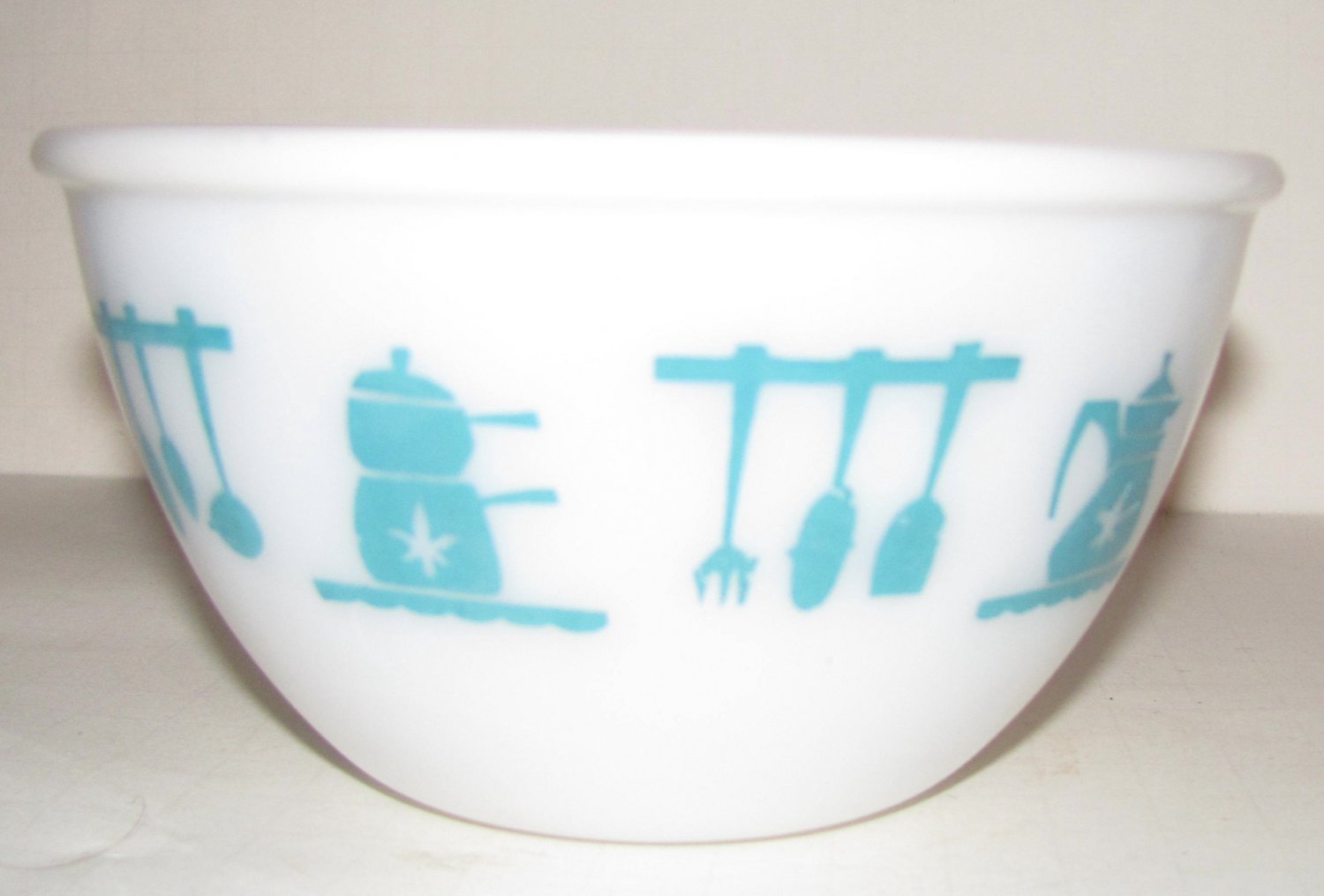 Vintage Turquoise Hazel Atlas Bowl Utensil Pattern
