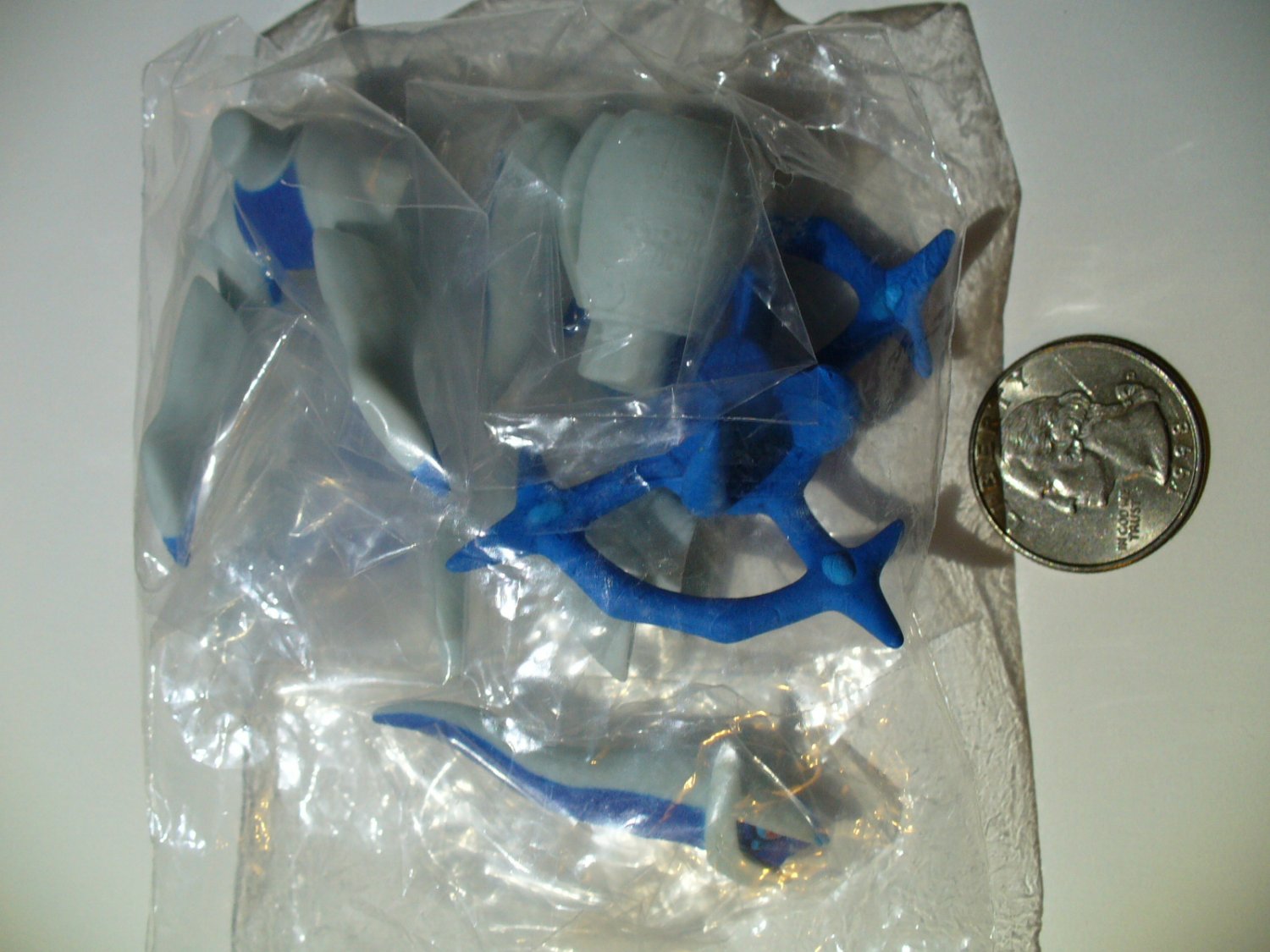 Pokemon zukan 1/40 scale figures Arceus (Splash Plate / water type)