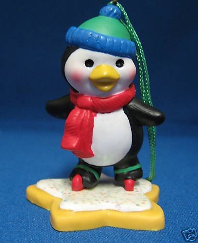 AVON FROSTY TREATS PENGUIN COOKIE CHRISTMAS ORNAMENT