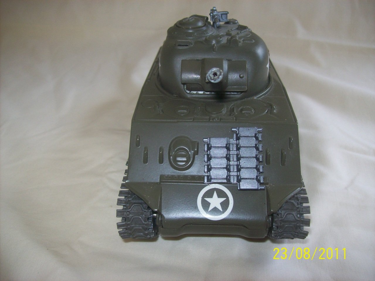 New Ray Motorized M4A3 Sherman Tank