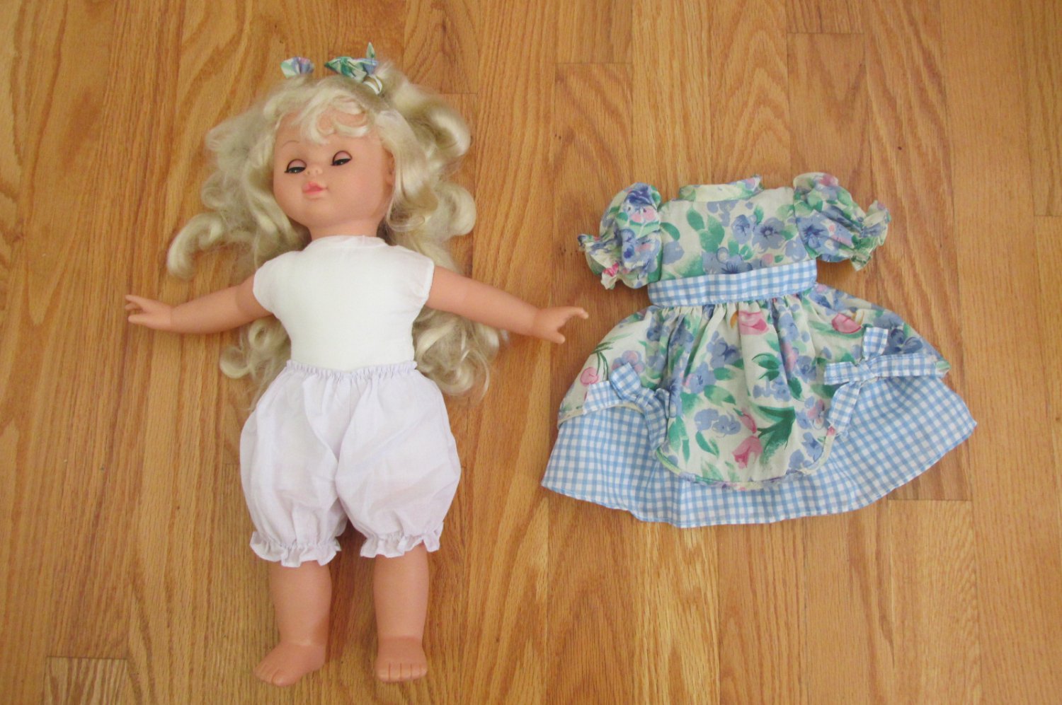 GI GO GIRL DOLL TOY 16" SOFT BODY PLASTIC APPENDAGES BLONDE BLUE SLEEP ...