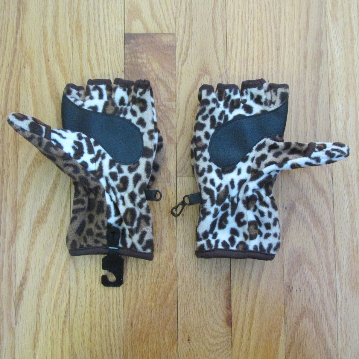 CHILL PROOF GIRL'S ONE SIZE MITTENS BROWN, & TAN LEOPARD CHEETAH PRINT ...