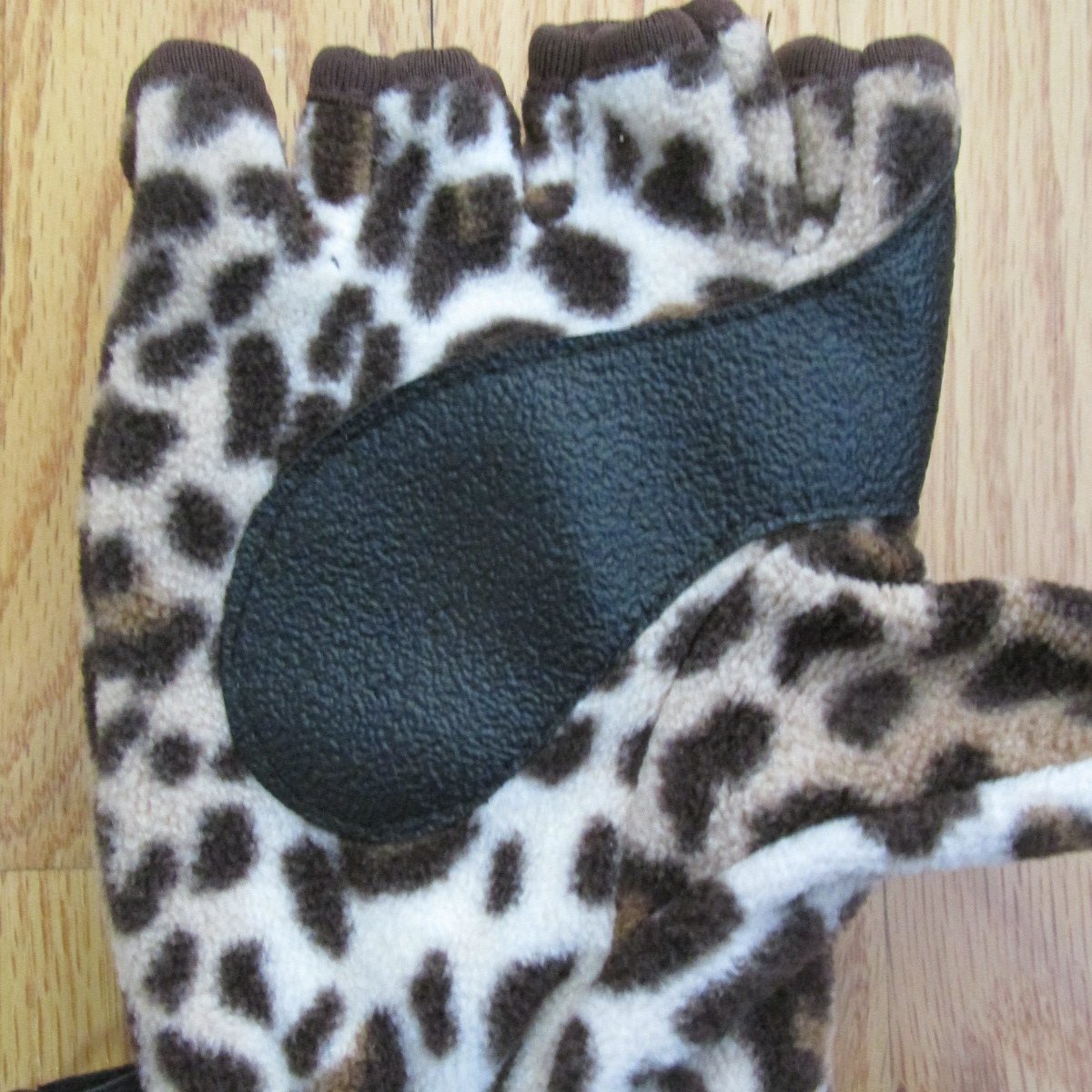 CHILL PROOF GIRL'S ONE SIZE MITTENS BROWN, & TAN LEOPARD CHEETAH PRINT ...
