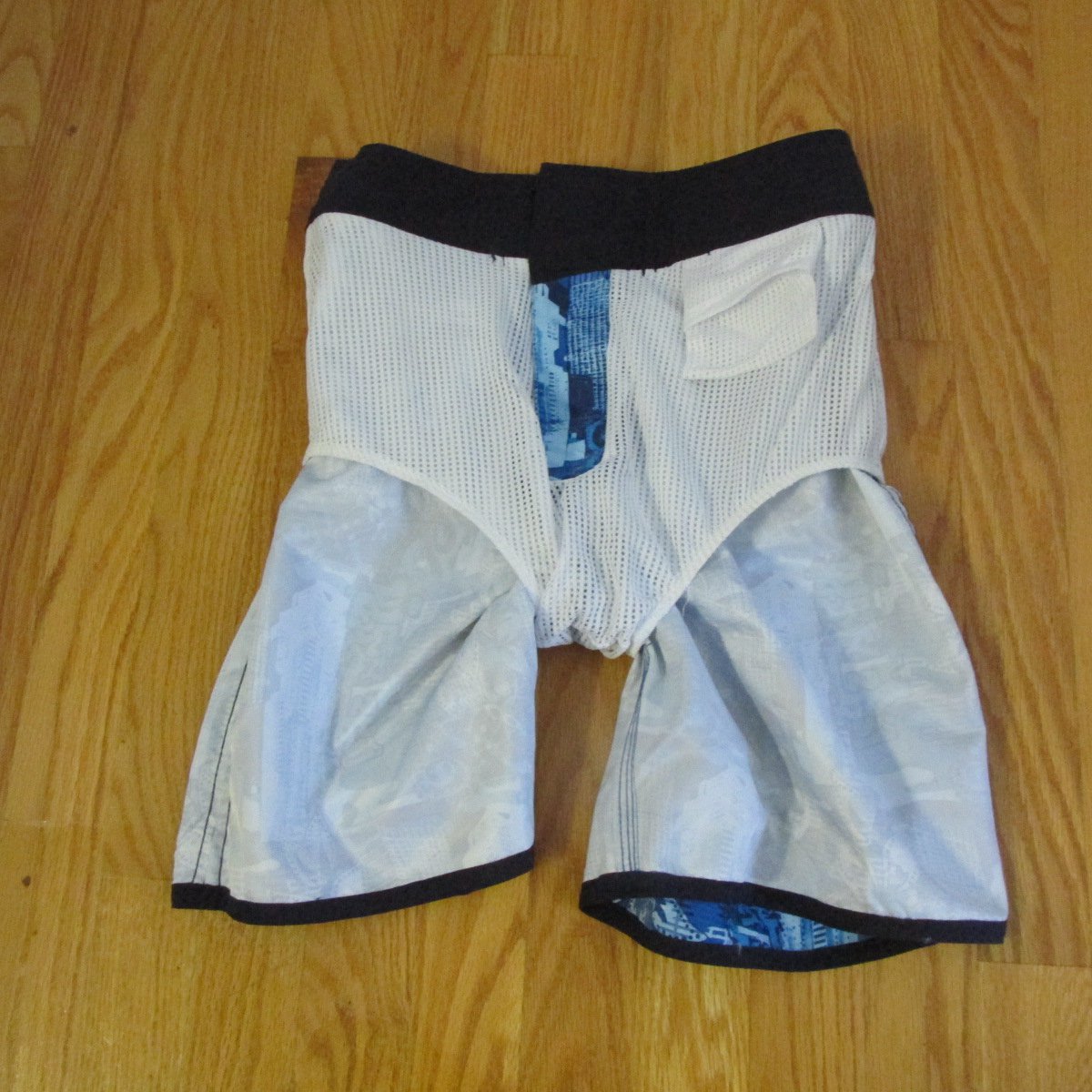 ISLANDER BOY'S SIZE 12 SWIM trunks BLUES BOARD SHORTS CITY GRAFFITI ...