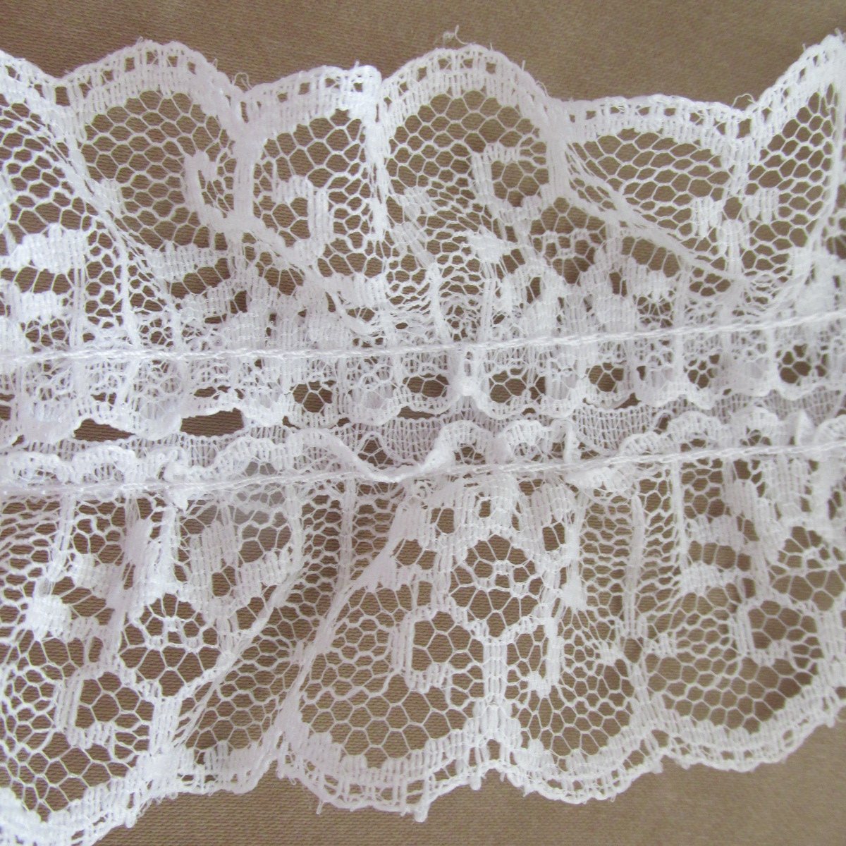 LACE WHITE DOUBLE RUFFLED GALLOON 2 3/4 INCH WIDE SCALLOPED APPAREL ...