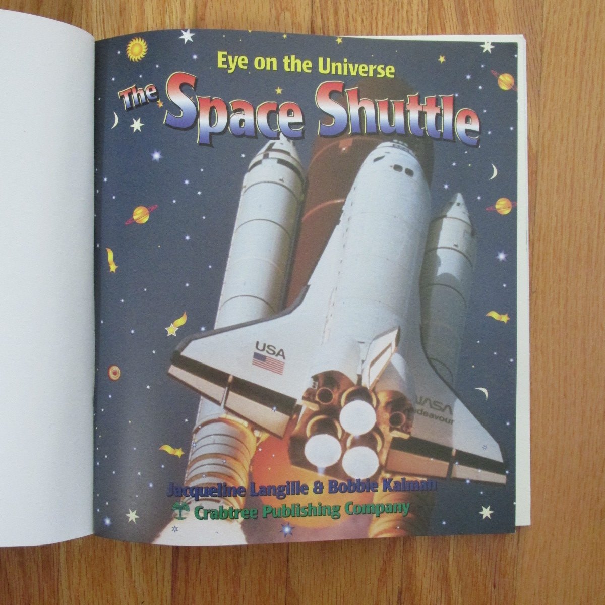 EYE ON THE UNIVERSE THE SPACE SHUTTLE BOOK GRADE 3 4 HOME SCHOOL ...
