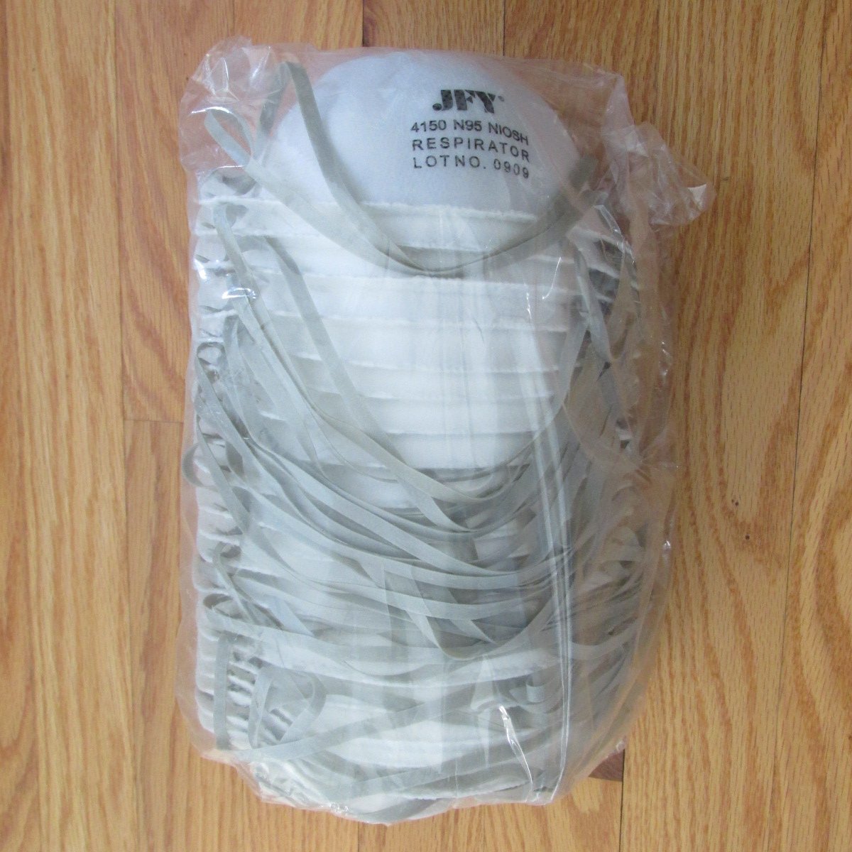 PUREBREATH N95 RESPIRATOR CUPPED FACE MASK NEW IN BOX OF 20 JFY 4150