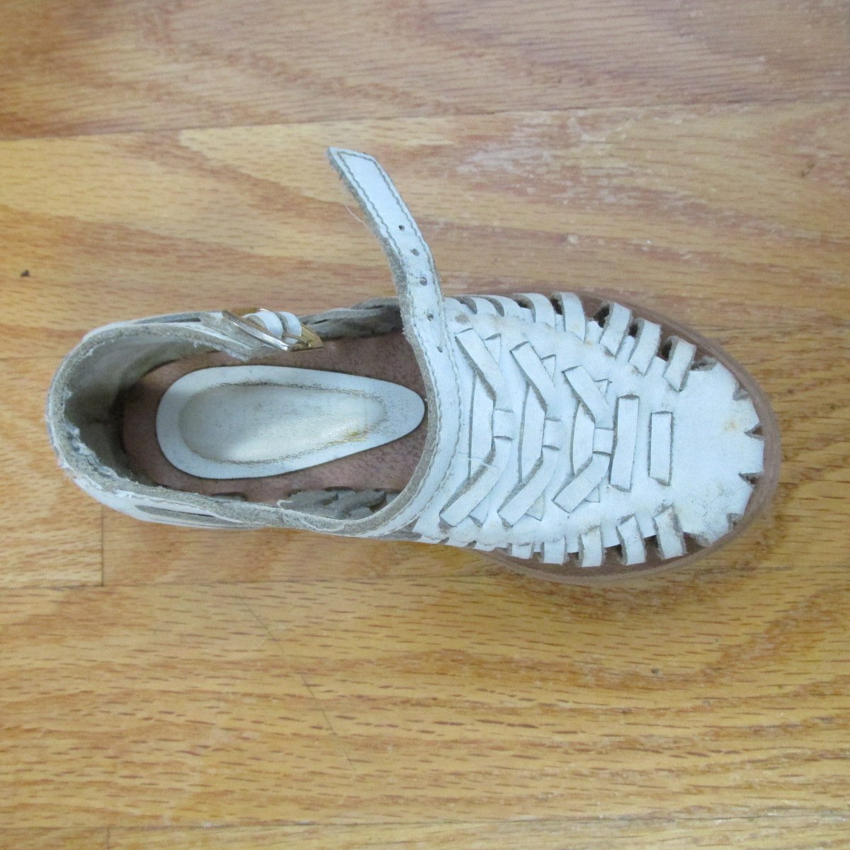 BASIC EDITIONS GIRL'S SIZE 5 ? SHOES WHITE WOVEN LEATHER TODDLER BUCKLE ...