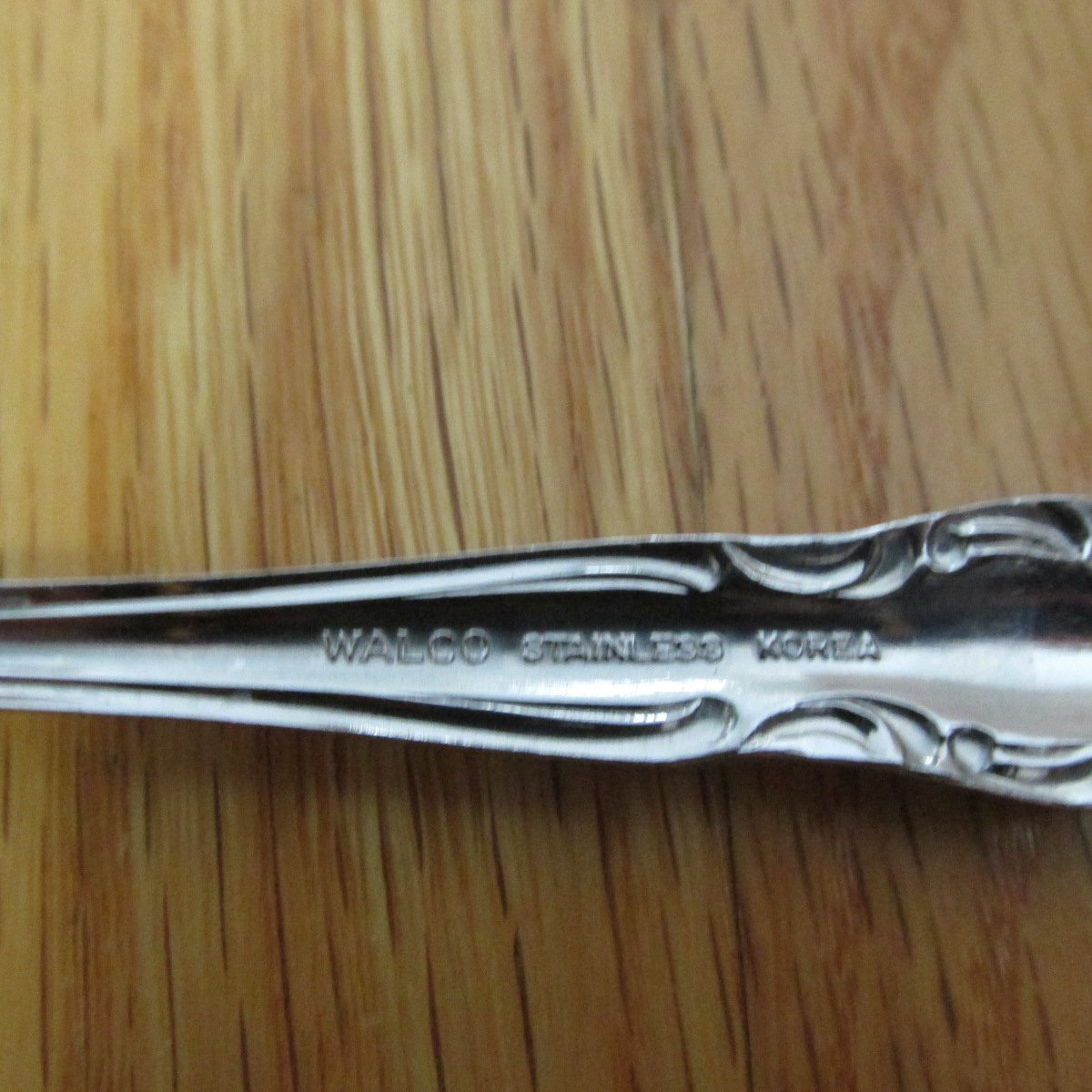 WALCO STAINLESS FLATWARE 2 PLACE / OVAL SOUP SPOONS SILVERWARE REPLACEMENT