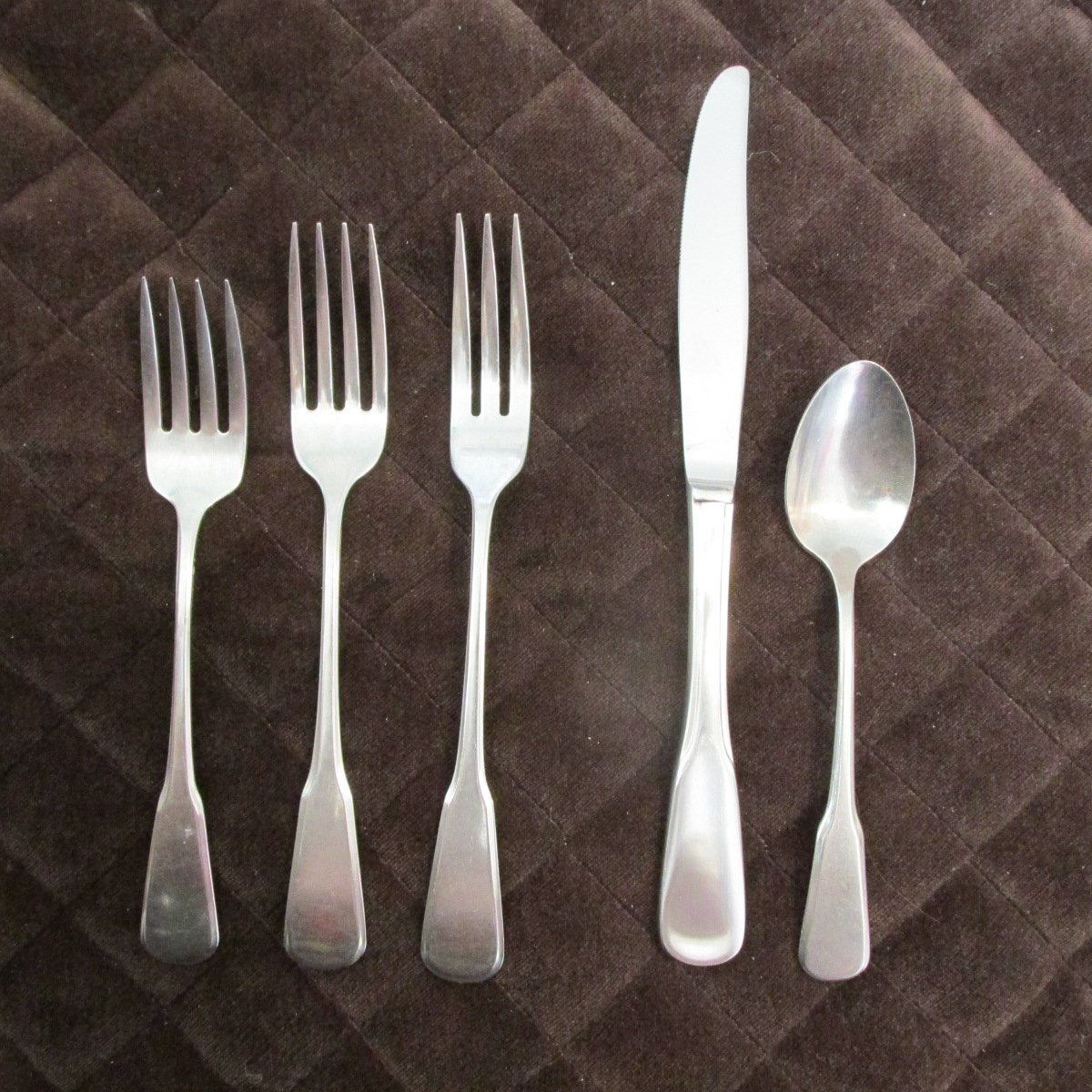 ONEIDA DELUXE STAINLESS FLATWARE INDEPENDENCE 15 PIECE SET SILVERWARE ...