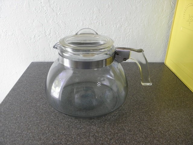 Pyrex Kettle Large Pot