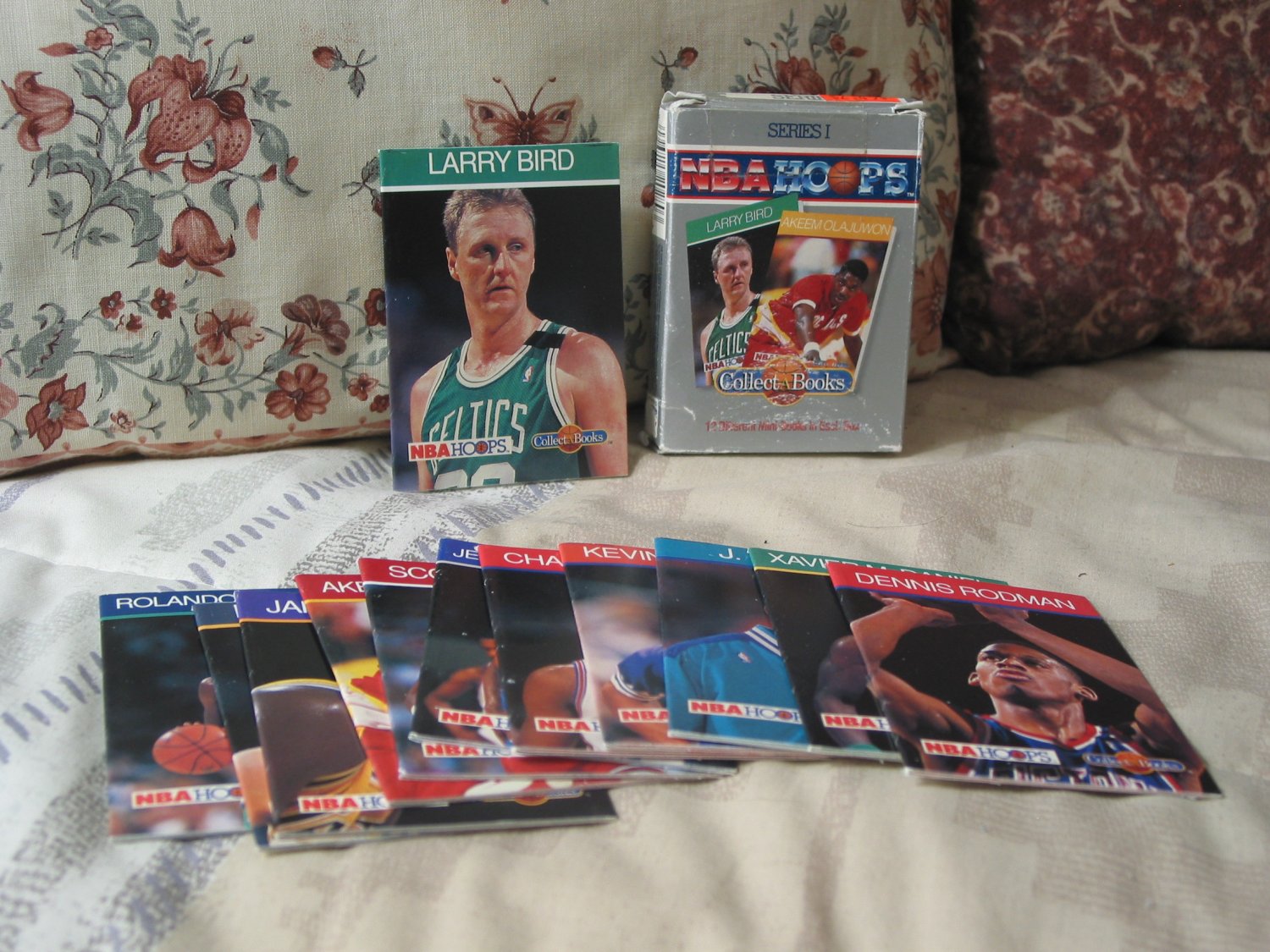NBA HOOPS Collect A Books Series 1 1990 1991 Basketball 12 Card Mini Set