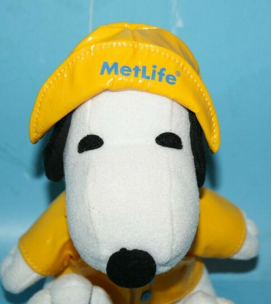 Snoopy Metlife Plush Dog 7" Peanuts Gang Yellow Rain Coat Stuffed Puppy ...