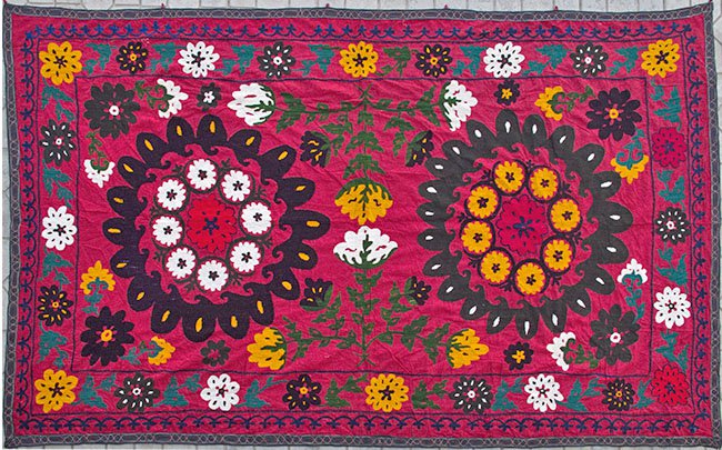 VINTAGE UZBEK EMBROIDERY SURKHANDARYA SUZANI 42