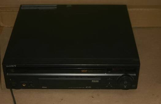 Sony MDP-455 Laser Disc Player W THX EXC Works Great Loads and plays CD ...