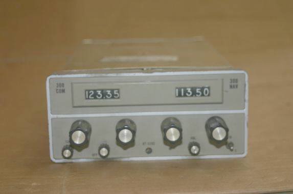 The ARC Cessna 300 Com/NAV System RT-328C Avionics