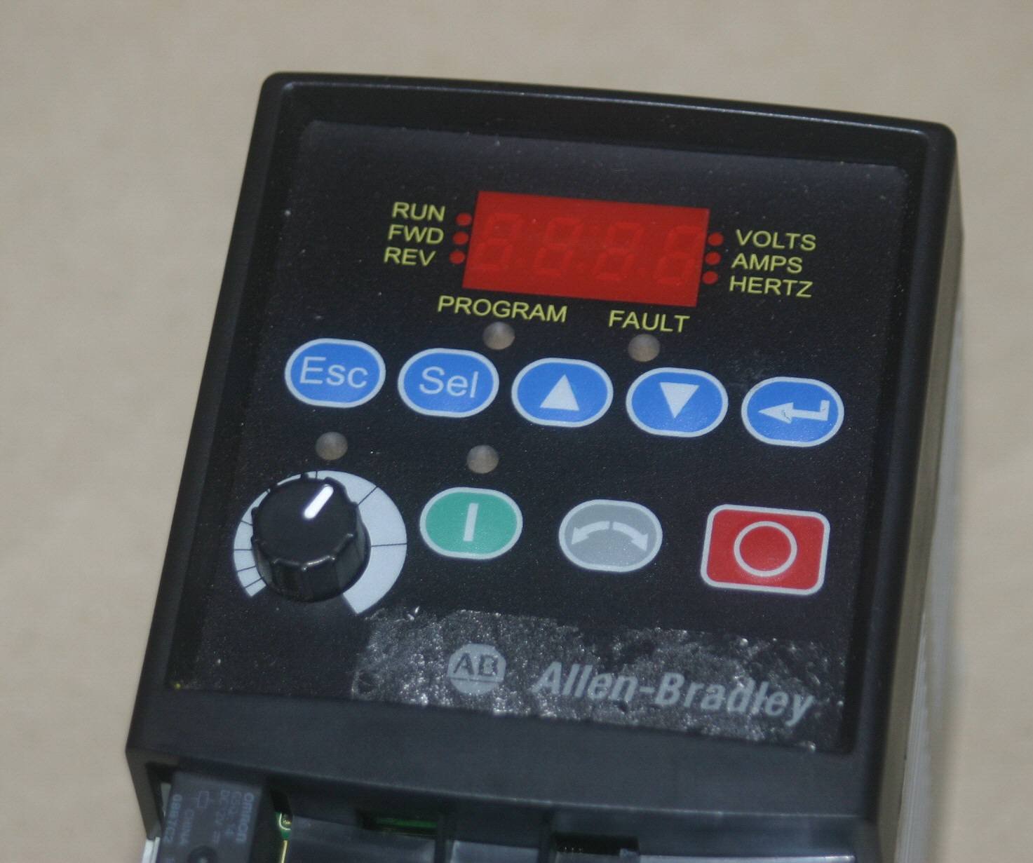 ALLEN BRADLEY POWERFLEX 4 AC DRIVE 1 HP 22A D2P3N104 SERIES A 0.75 KW 3 ...