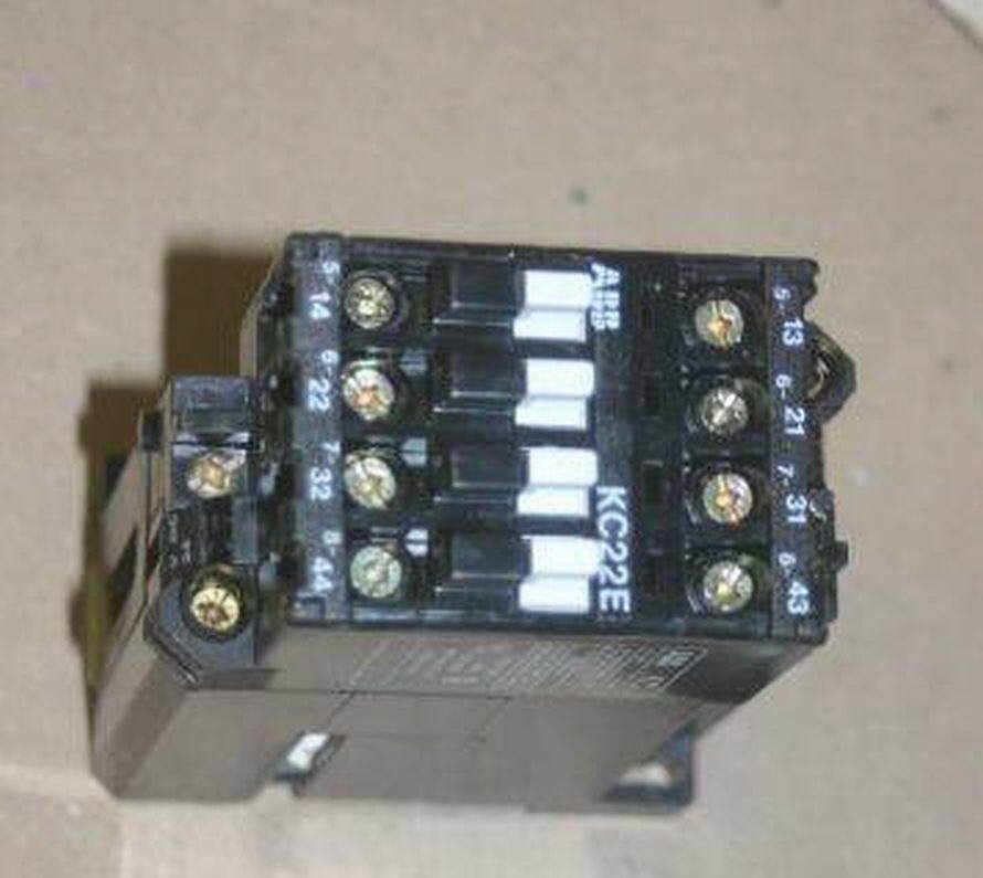 ABB KC22-Y KC22y Control relay 2N0-2NC 24Vdc ASEA BROWN BOVERI Contactor