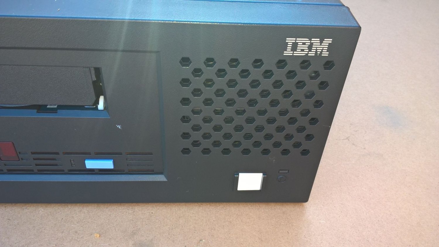 IBM Ultrium LTO-3 SCSI LVD External Mass Storage 23R5922 3580 L33/L3H ...