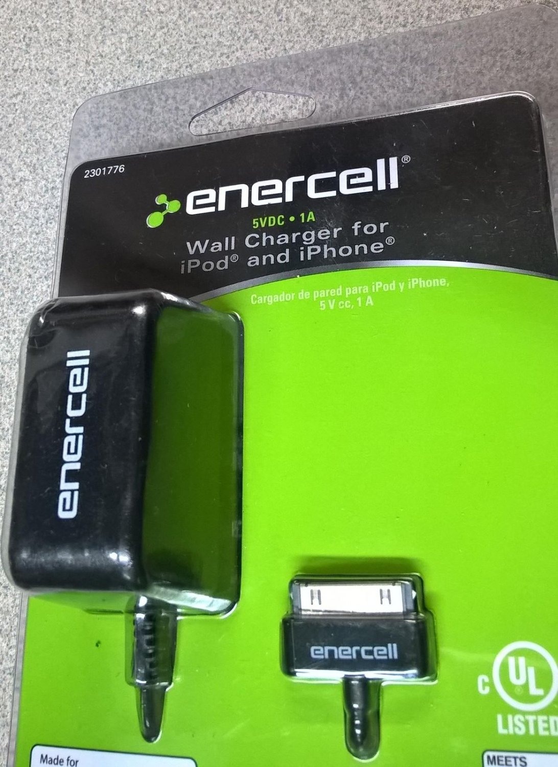 Radioshack Enercell Wall Charger for iPod & iPhone - 2301776 NEW