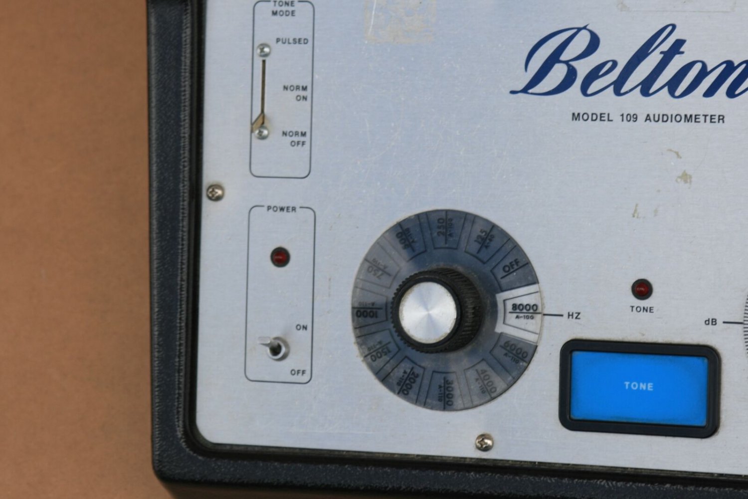 BELTONE Screening AUDIOMETER MODEL 109 Hearing Tester