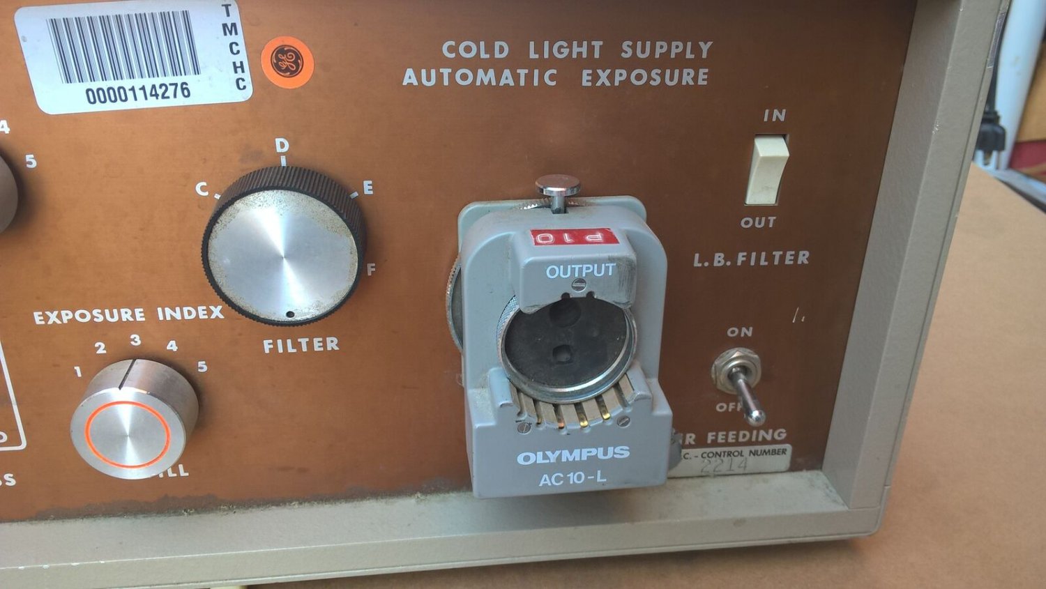 Olympus CLV Cold Light Source Supply with AC10-L adapter installed ...