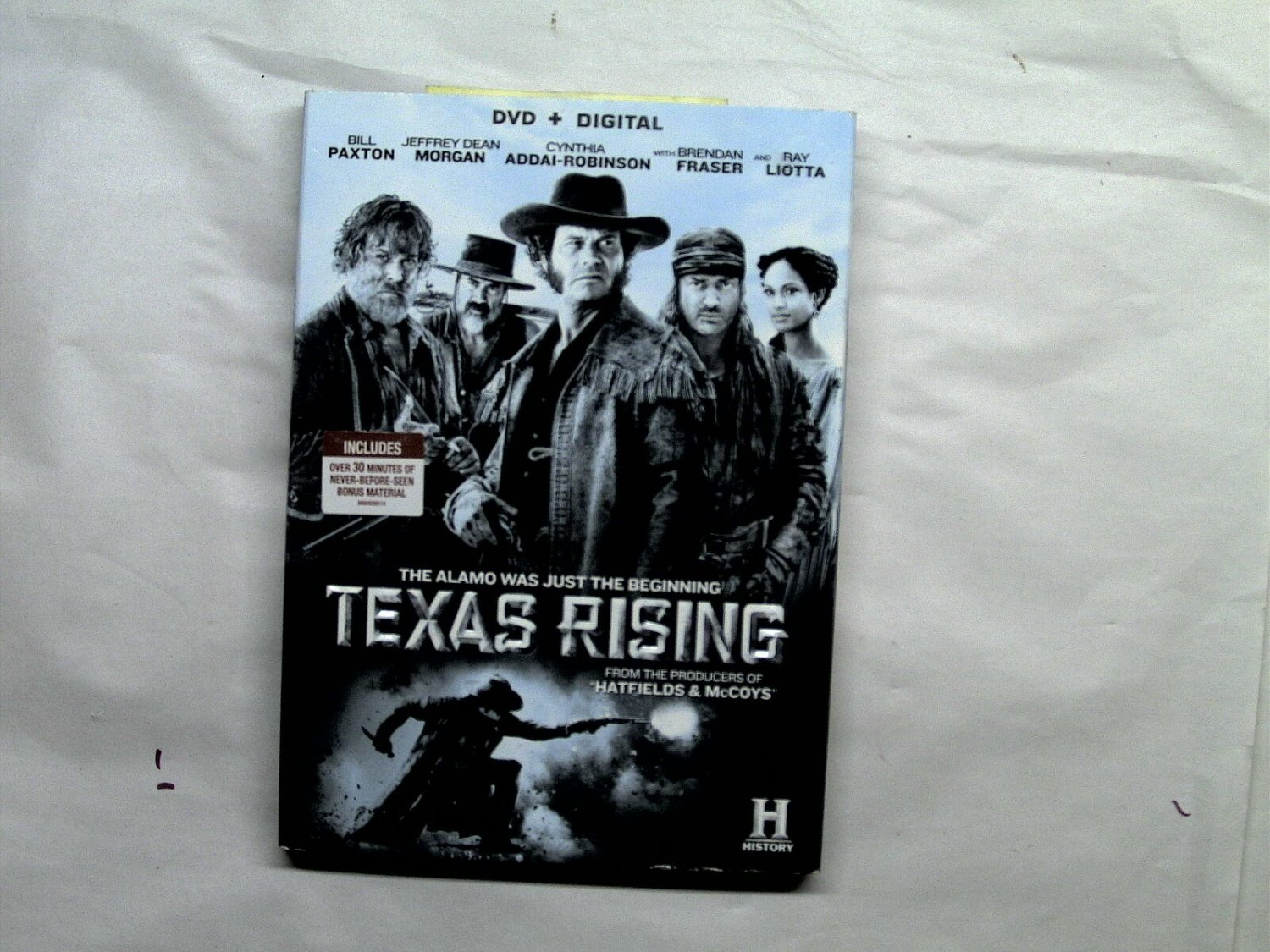 Texas Rising [DVD + Digital]